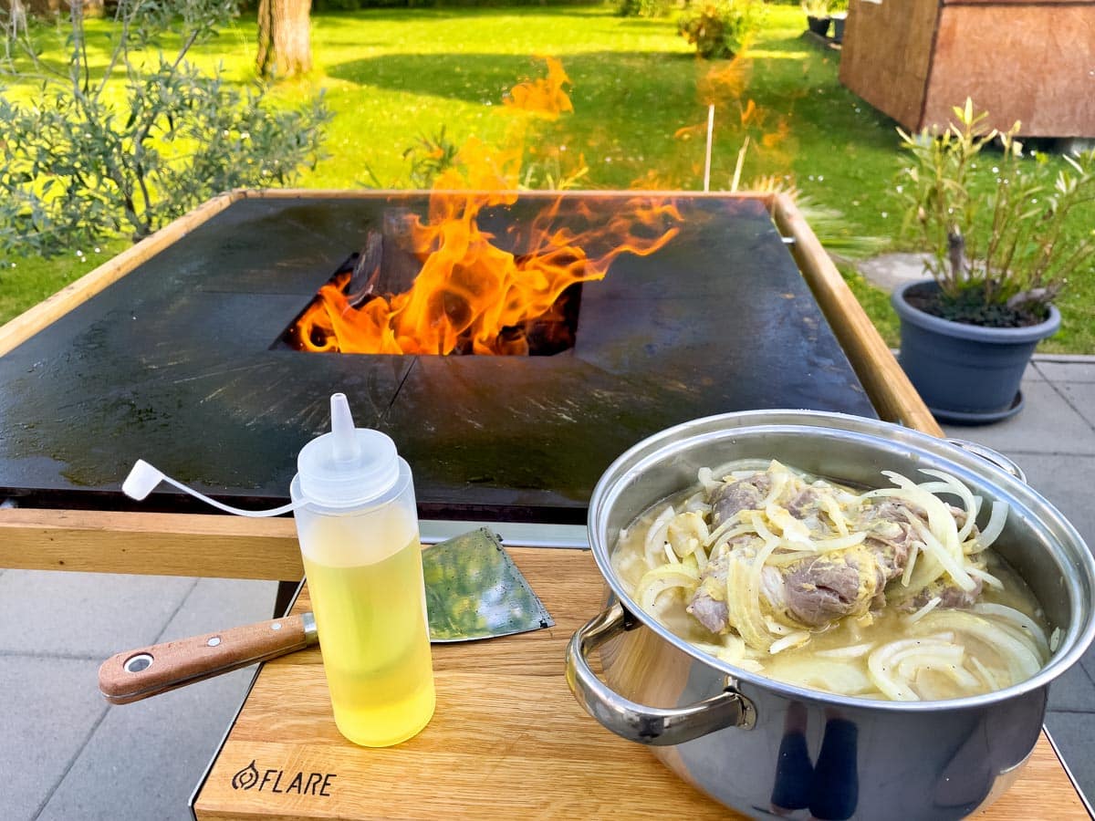 Meisterhaftes Thüringer Rostbrätel: Grillgenuss mit Tradition